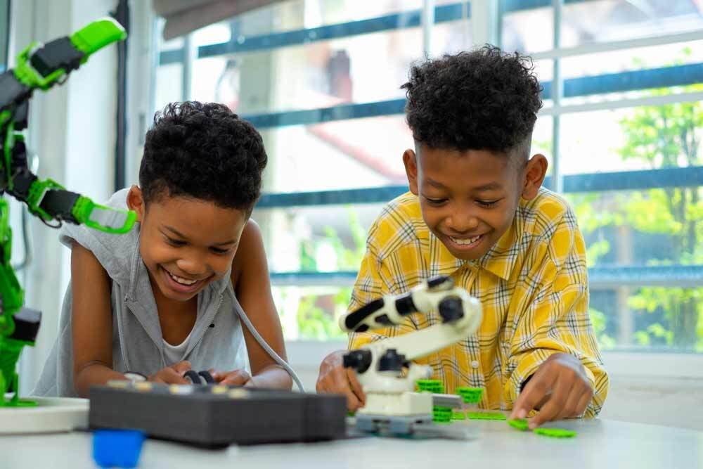 Robotics STEM Kits for the Classroom
